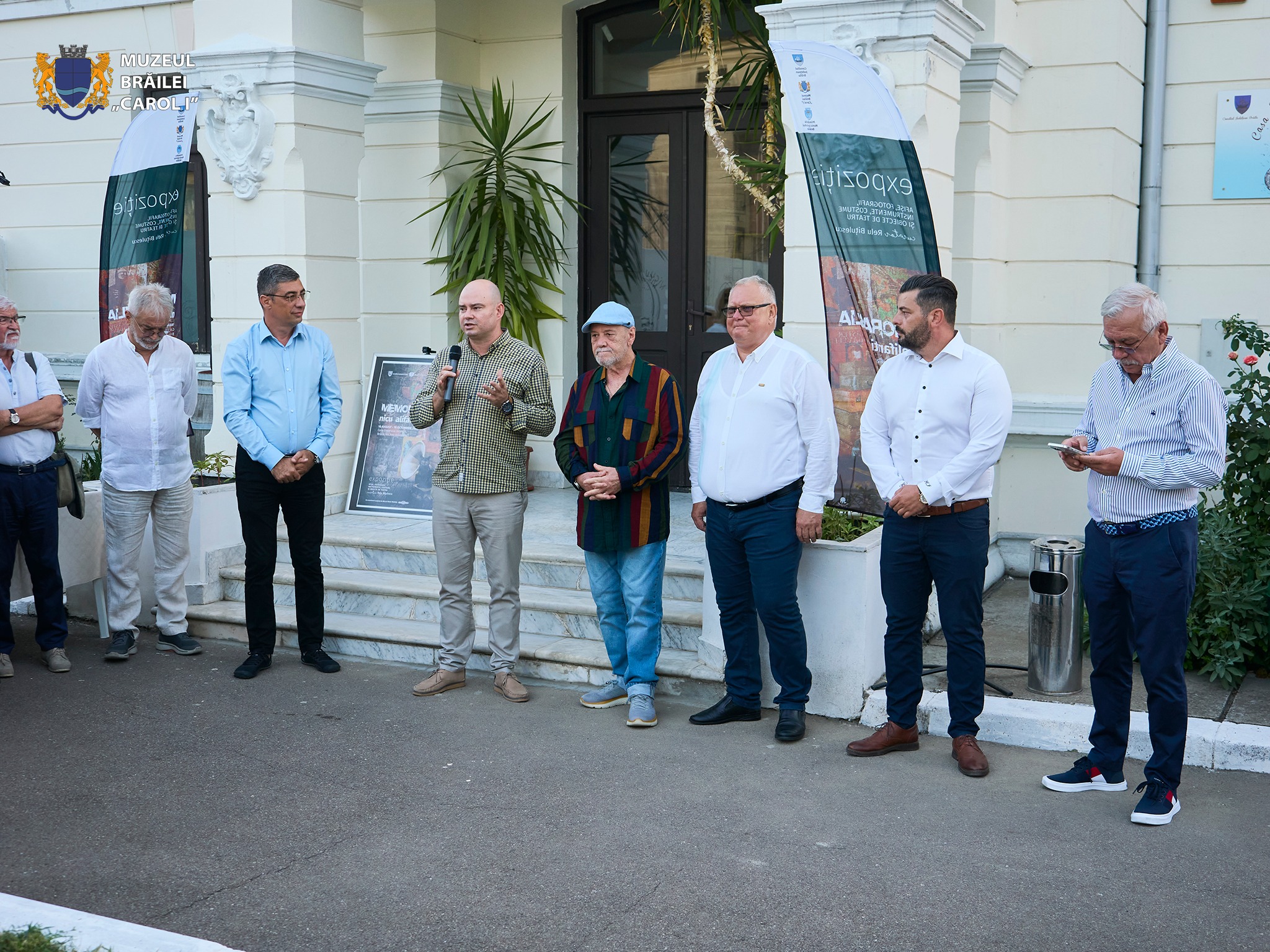 Deschiderea expoziției MEMORABILIA, în prezența maestrului NICU ALIFANTIS, la Muzeul Brăilei ...